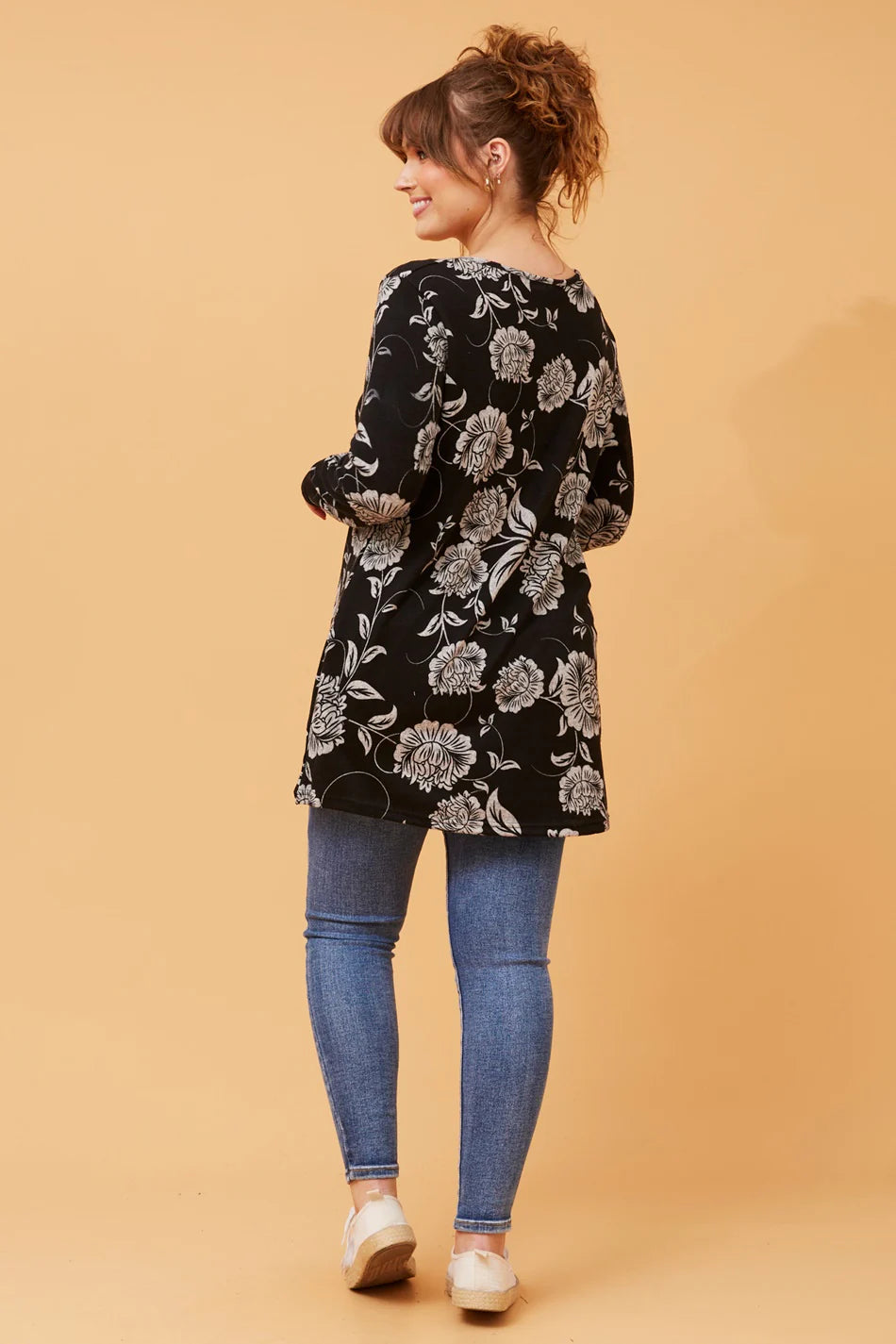 Caroline Morgan – Coastline Fashion